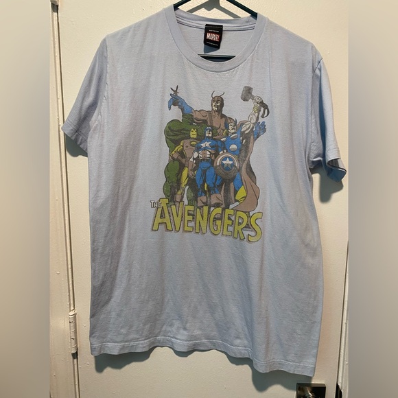 MAD Engine | Shirts | Vintage Marvel Avengers Graphic Tshirt | Poshmark